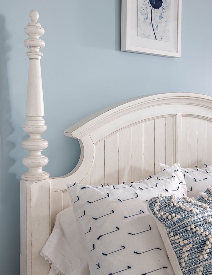 Cottage Park Poster Bedroom Set Legacy Classic | Furniture Cart